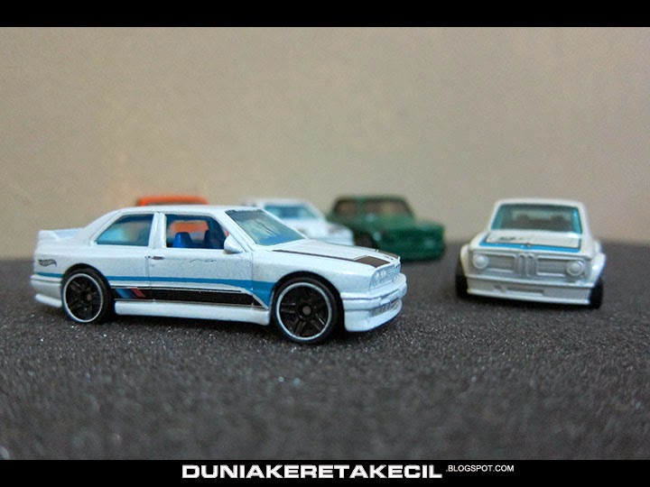 #World of Small Car / Dunia Kereta Kecil #: Hot Wheels BMW 3 Series (E30)