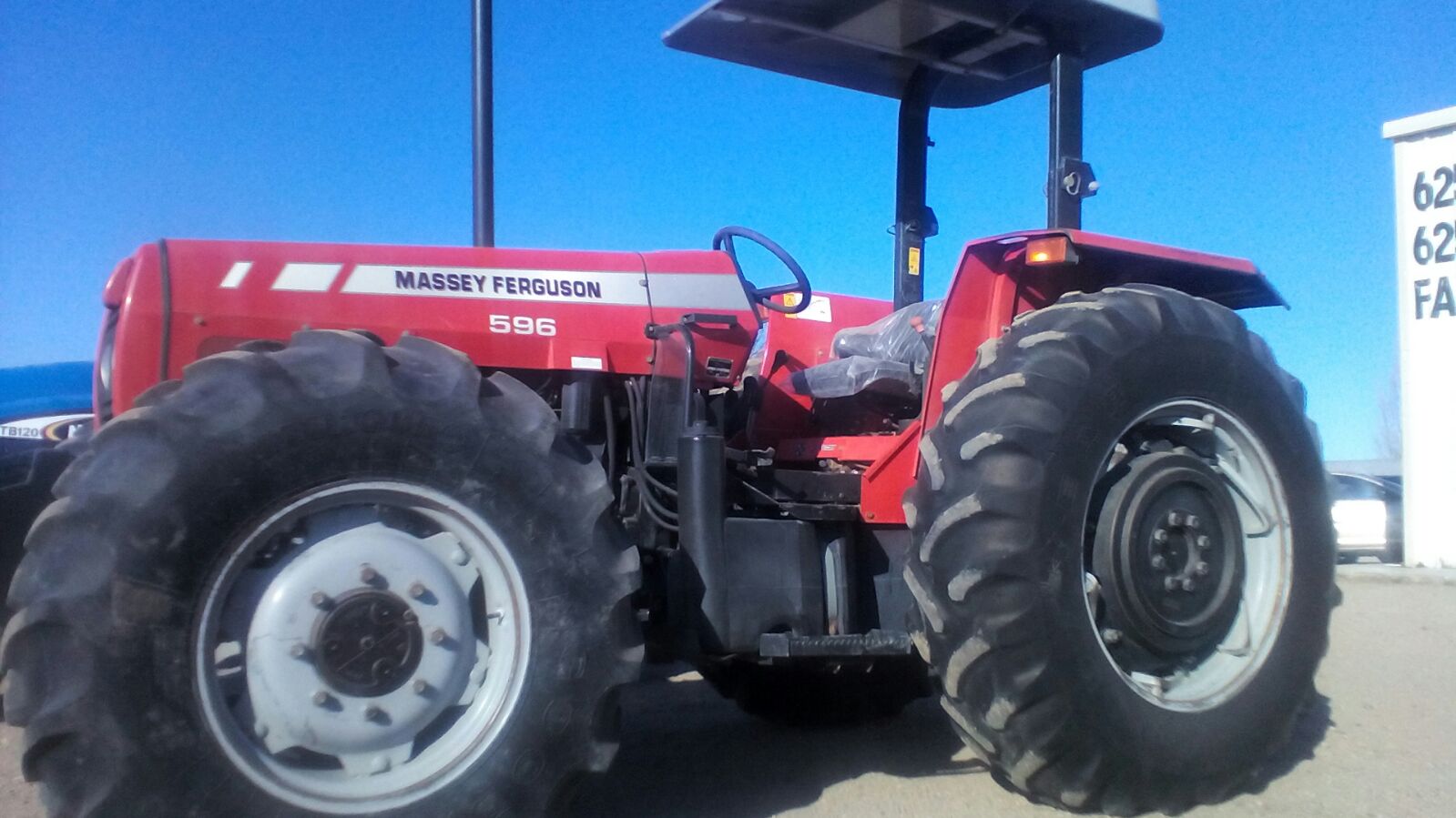 MAQUINARIA AGRICOLA INDUSTRIAL: Tractor Massey Ferguson 596 4x4 $24,500 Dlls.2006, 99HP 4 cil.