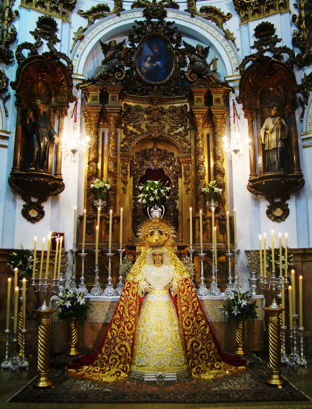 Pre-Málaga Cofrade: REINA DE LOS MÁRTIRES