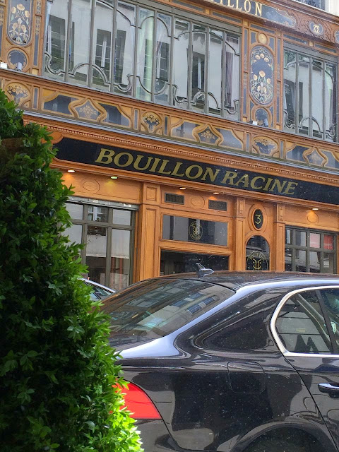 hostess of the humble bungalow: Finding my way in Paris...