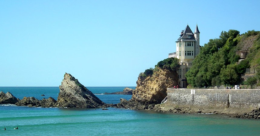 Days on the Claise: Biarritz Buildings