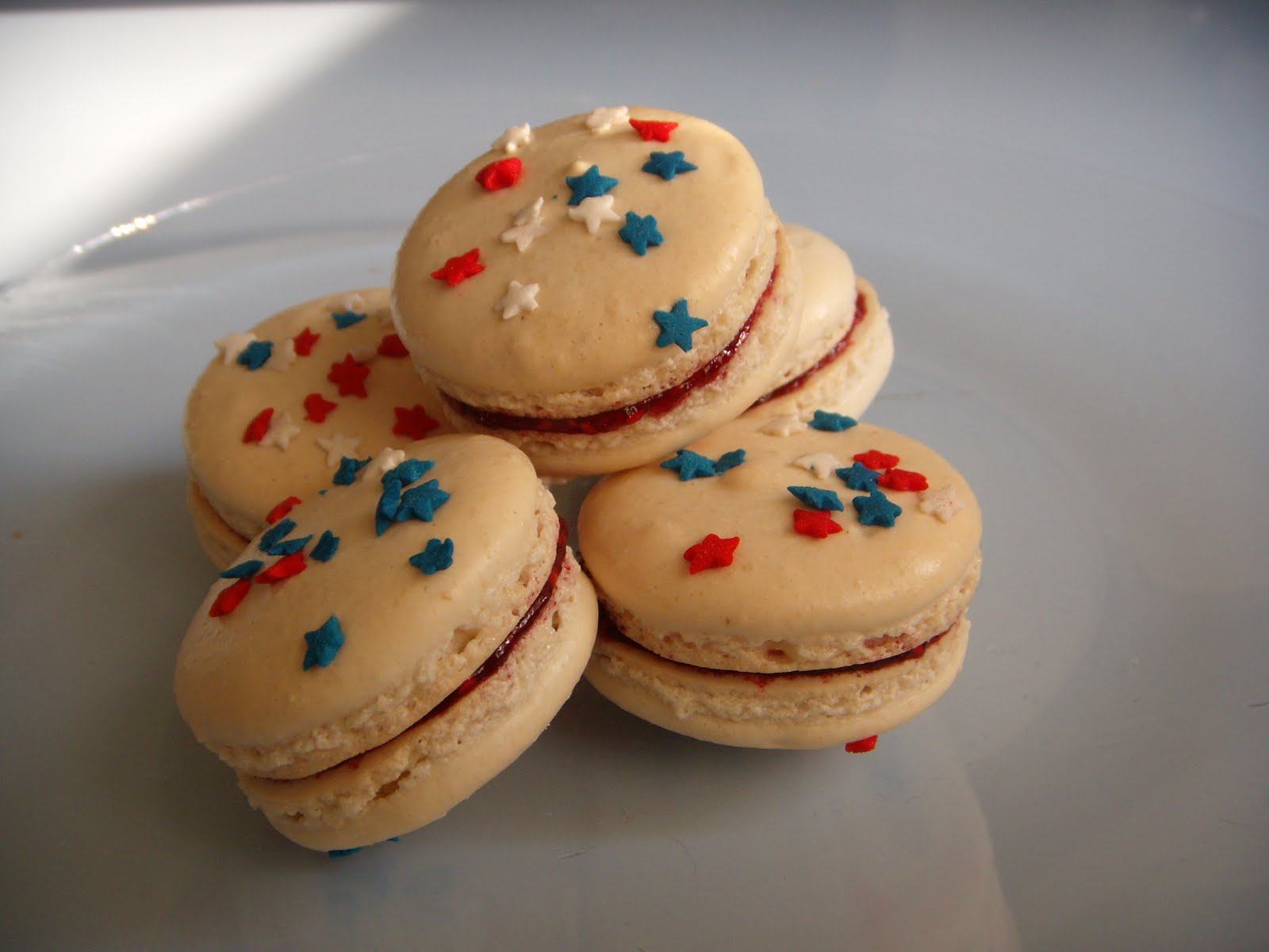 Broadway, Baking and Blog-Making: 4th of July Macarons