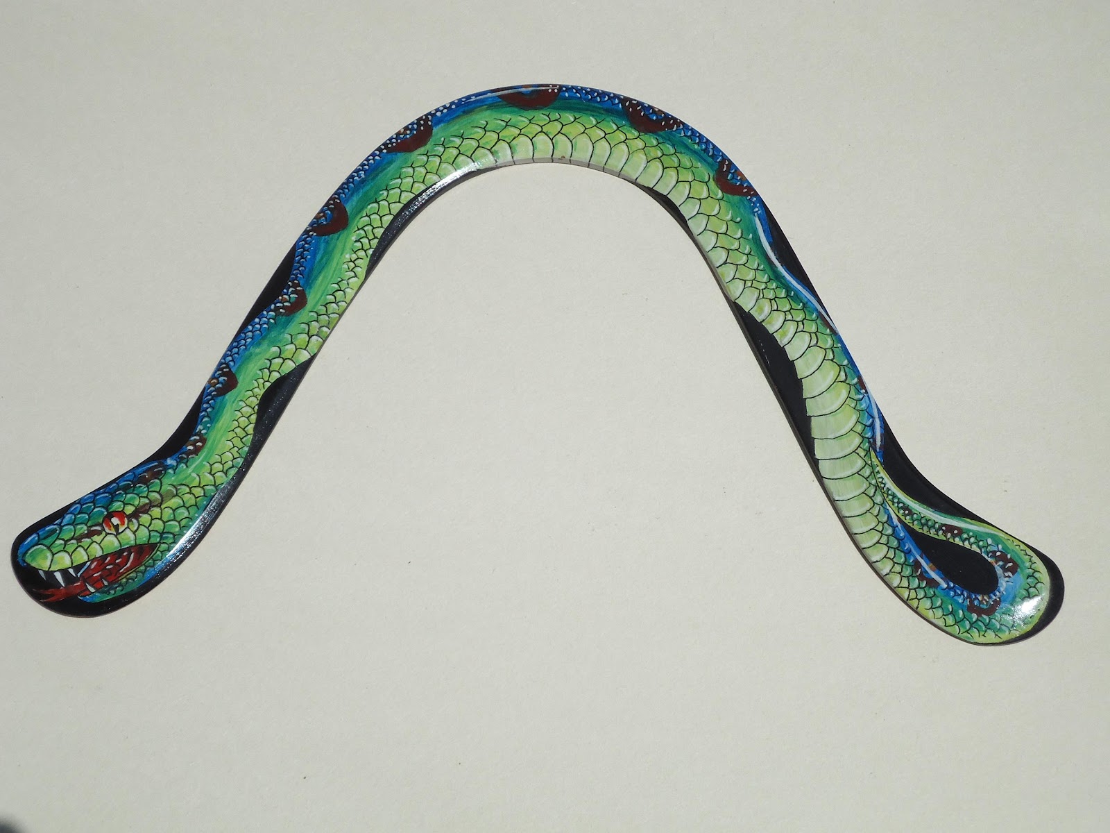 Boomerang, Búmeran, Búmerang