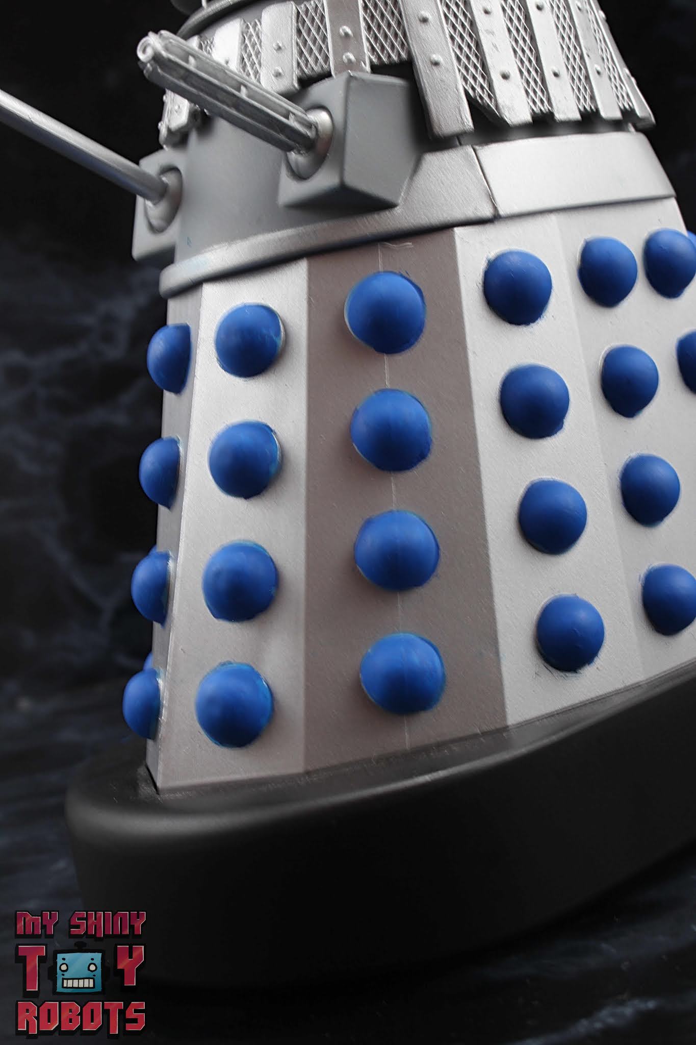 My Shiny Toy Robots: Custom Figure: 'Daleks - Invasion Earth 2150AD ...