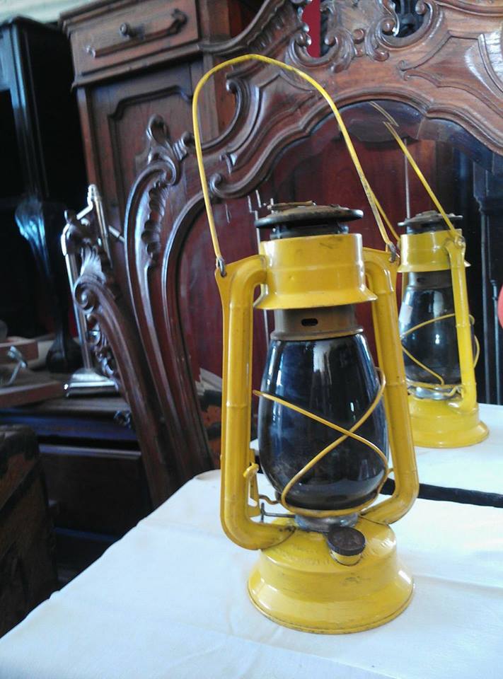 Candeeiro Antigo a Petróleo