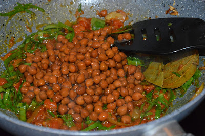 exotic-n-easy cooking: Channa Palak Pulao (Gram Spinach Rice)