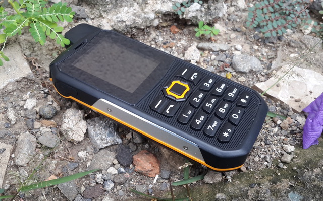 CNC virtual: Jual: Hape Outdoor Suppu F8 New Walky Talky UHF IP67 ...