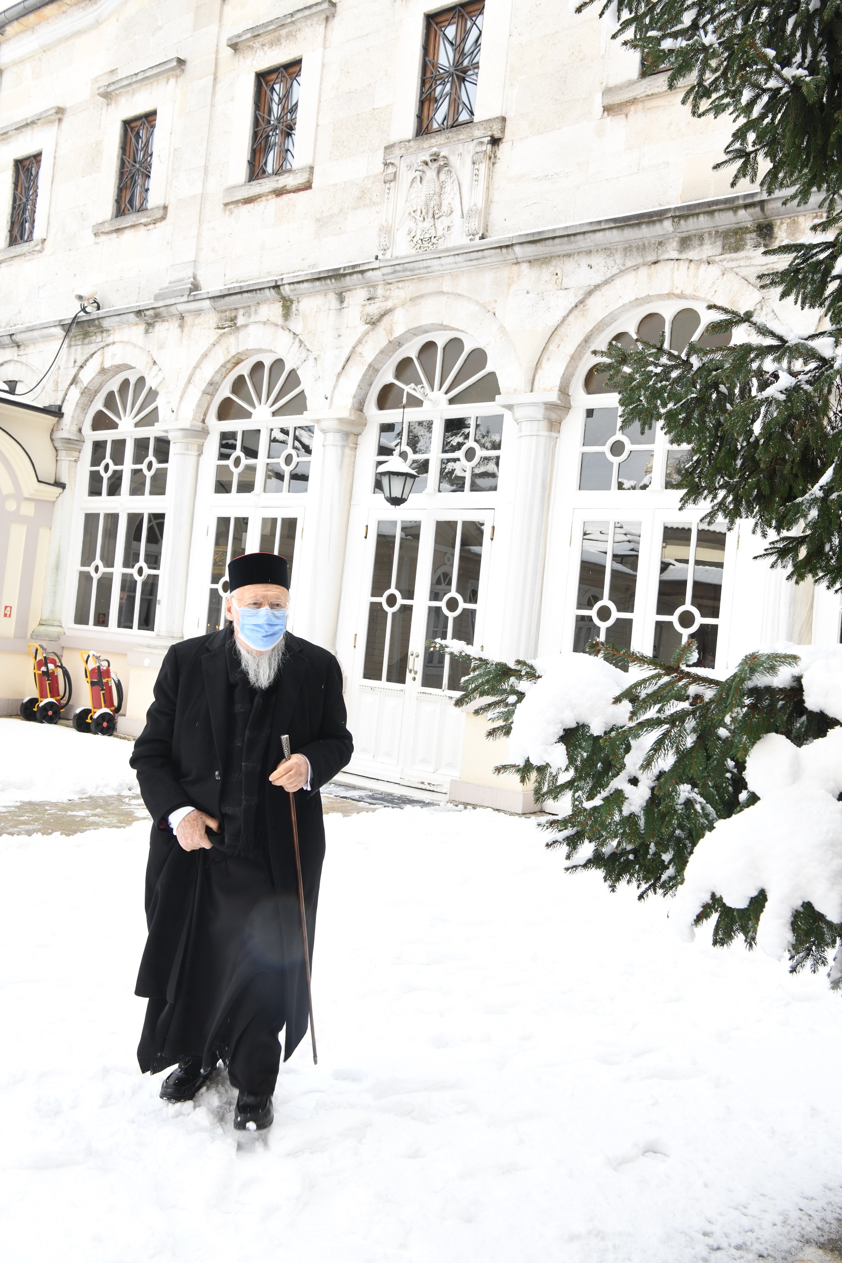 ΦΩΣ ΦΑΝΑΡΙΟΥ: ΤΟ ΧΙΟΝΙΣΜΕΝΟ ΦΑΝΑΡΙ ΜΕ ΤΟΝ ΦΑΚΟ ΤΟΥ ΝΙΚΟΥ ΜΑΓΓΙΝΑ
