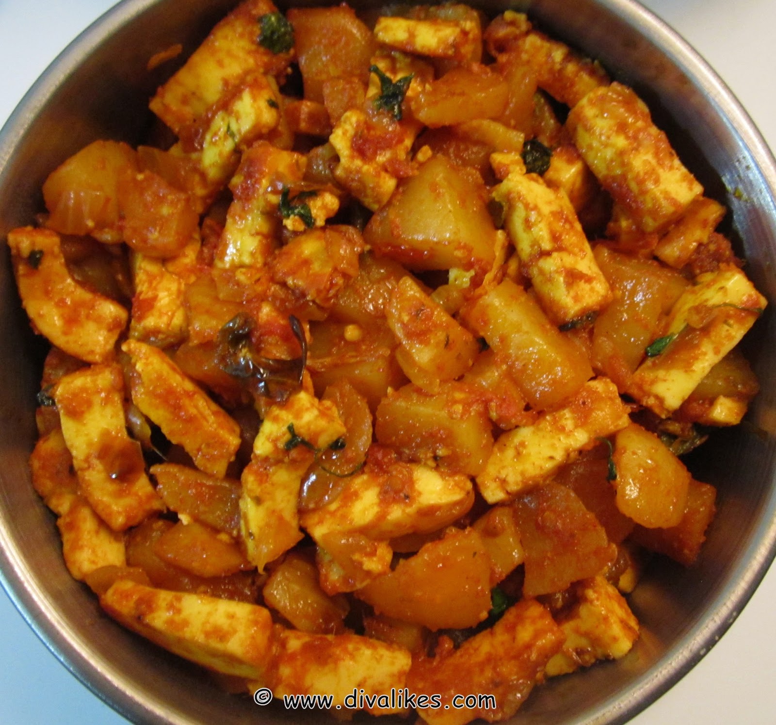 Potato Paneer Masala | Diva Likes