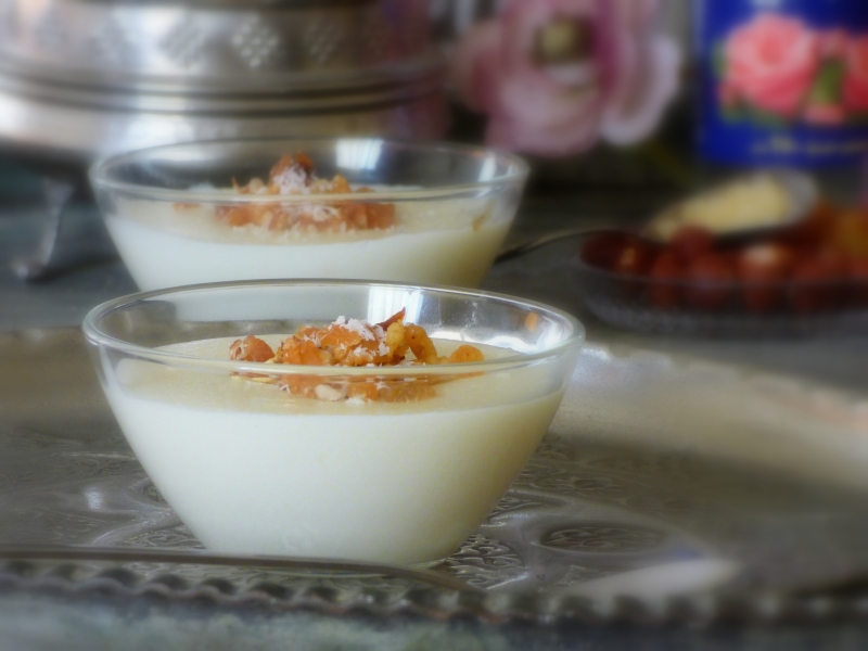 Milchpudding mit Rosenwasser - Mahalabeya | Ägyptische Rezepte