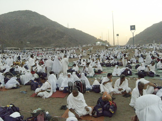 Night stay at Muzdalifah on 10th of Dhu al Hijjah - (Photo ...