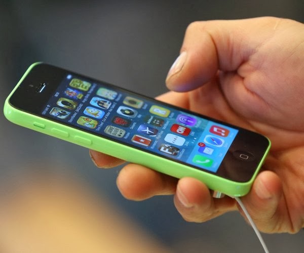 All in One..The best: What Your iPhone 5 Color Says About You