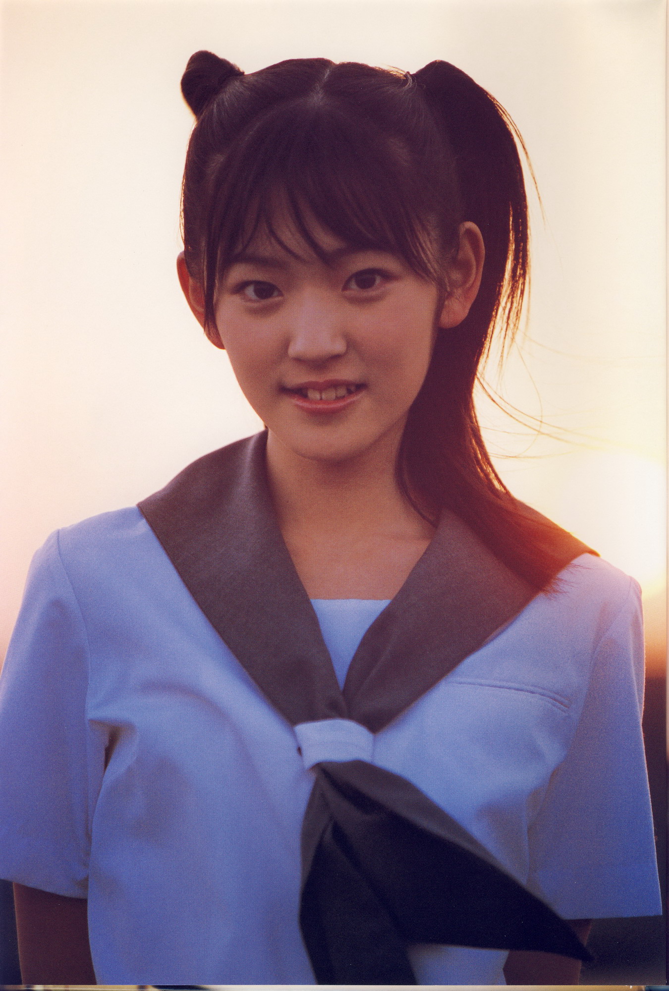 [Photobook] °C-ute - Airi Suzuki 1st Photobook - Airi