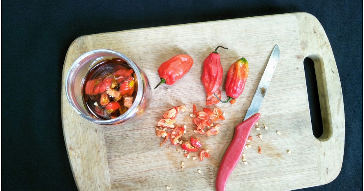 Bhoot Jolokia Pickle / Ghost Chilli Pickle