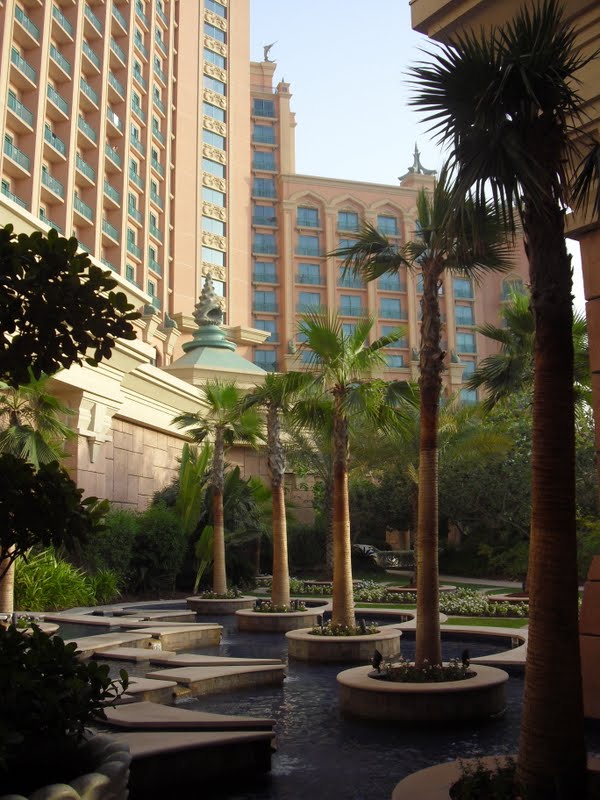 A Little Oryx in Qatar: Dubai: Atlantis at the Palm