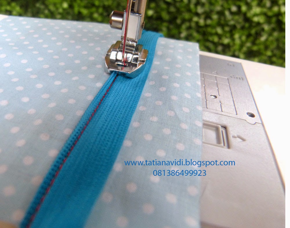 Tatiana Vidi Sewing Blog: Free Tutorial 21 - Zipper Foot / Sepatu ...