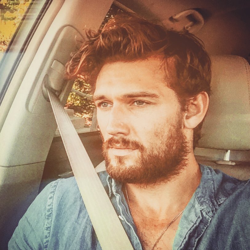 UOMO-SUPREMO II: THE PERFECTION OF ALEX PETTYFER!