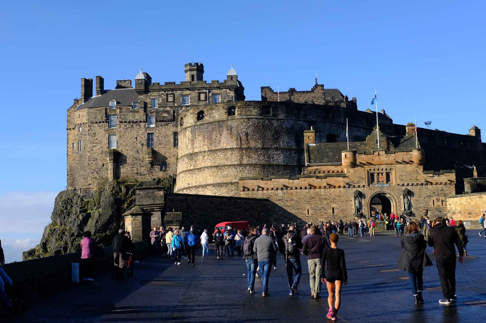 London Calling: EDINBURGH TODAY