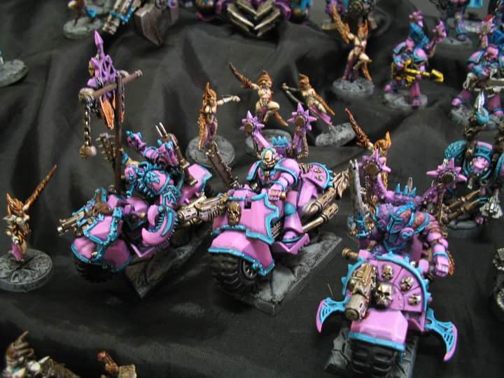 What's On Your Table: Slaanesh Minis - Faeit 212