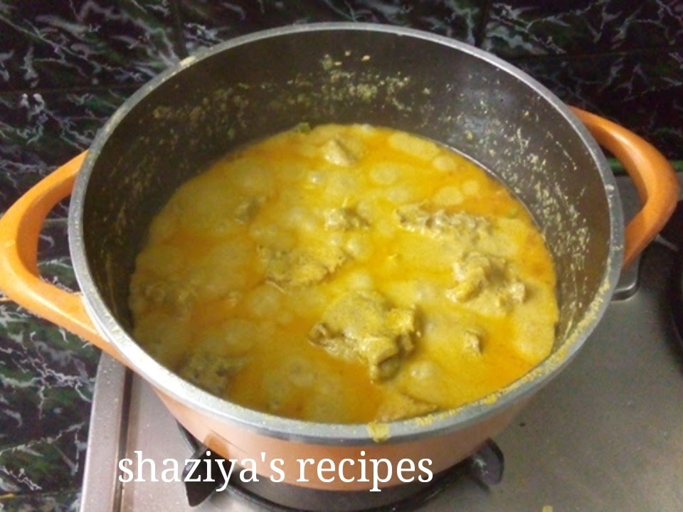 shaziya'srecipes: RESHMI MURG MASALA RECIPE/RESHMI CHICKEN CURRY RECIPE