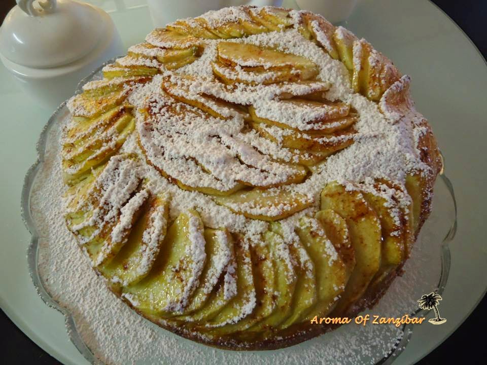 Aroma of Zanzibar: Apple Bread