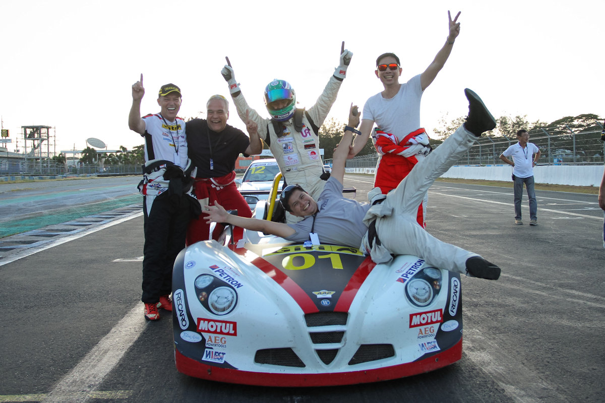 Tuason Racing's Formula V1 Car Dominates 8 Oras ng Pilipinas | CarGuide ...