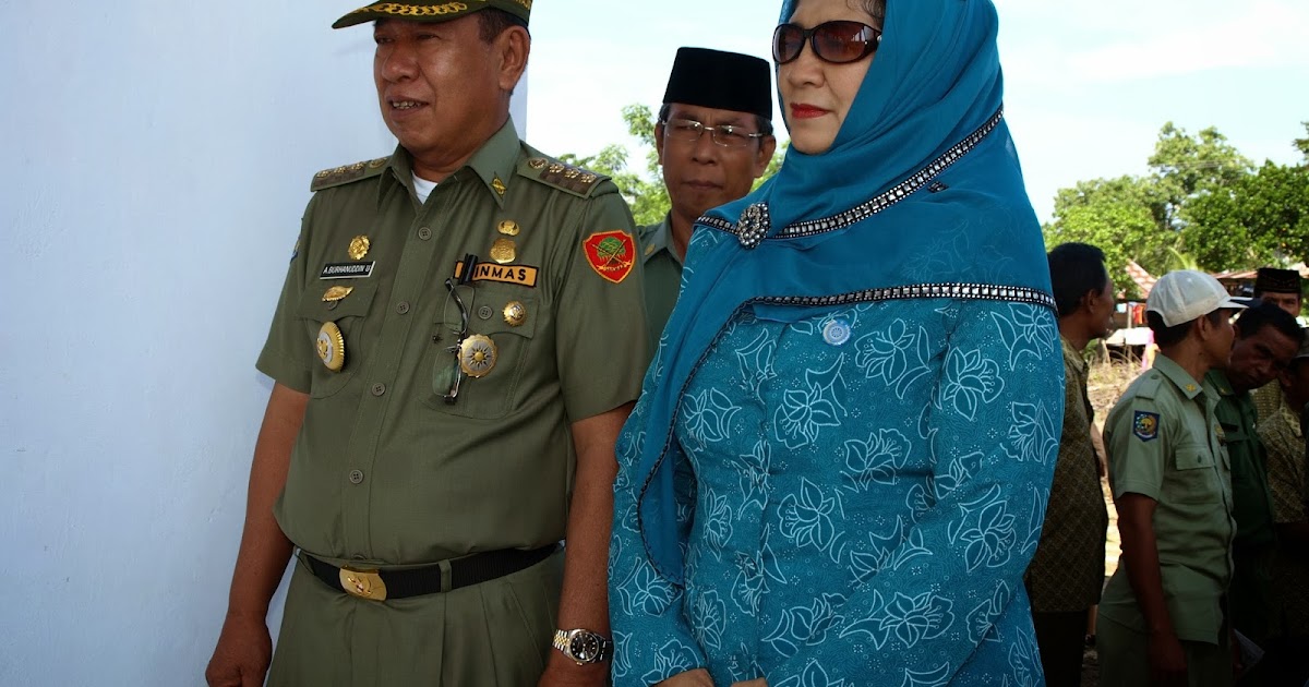 Riwayat Hidup Drs. H. Andi Burhanuddin Unru, MM, Bupati Wajo Dua Periode Riwayat Hidup Drs. H. Andi Burhanuddin Unru, MM, Bupati Wajo Dua Periode
