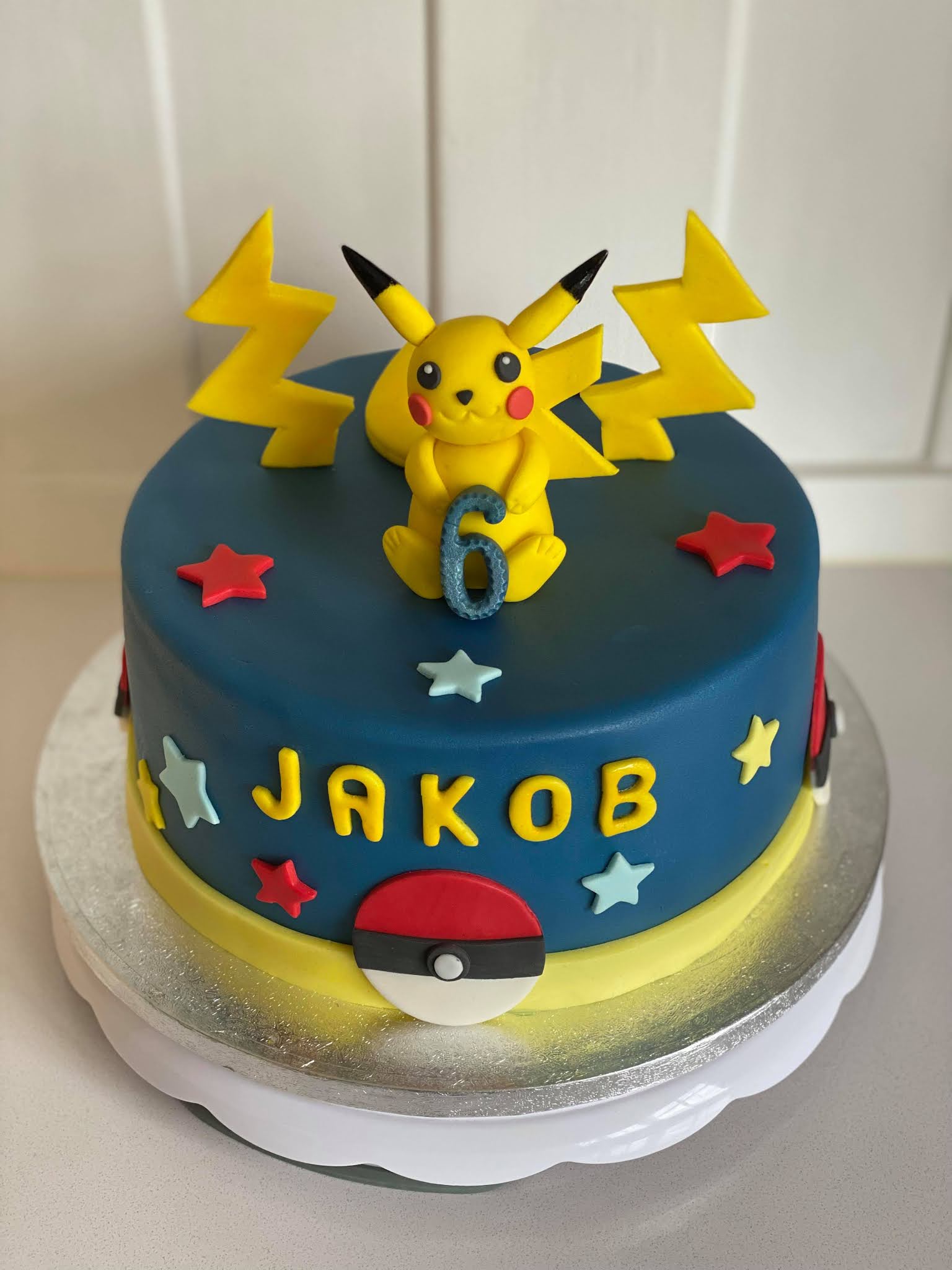 Lenes kakedesign: Pókemonkaker