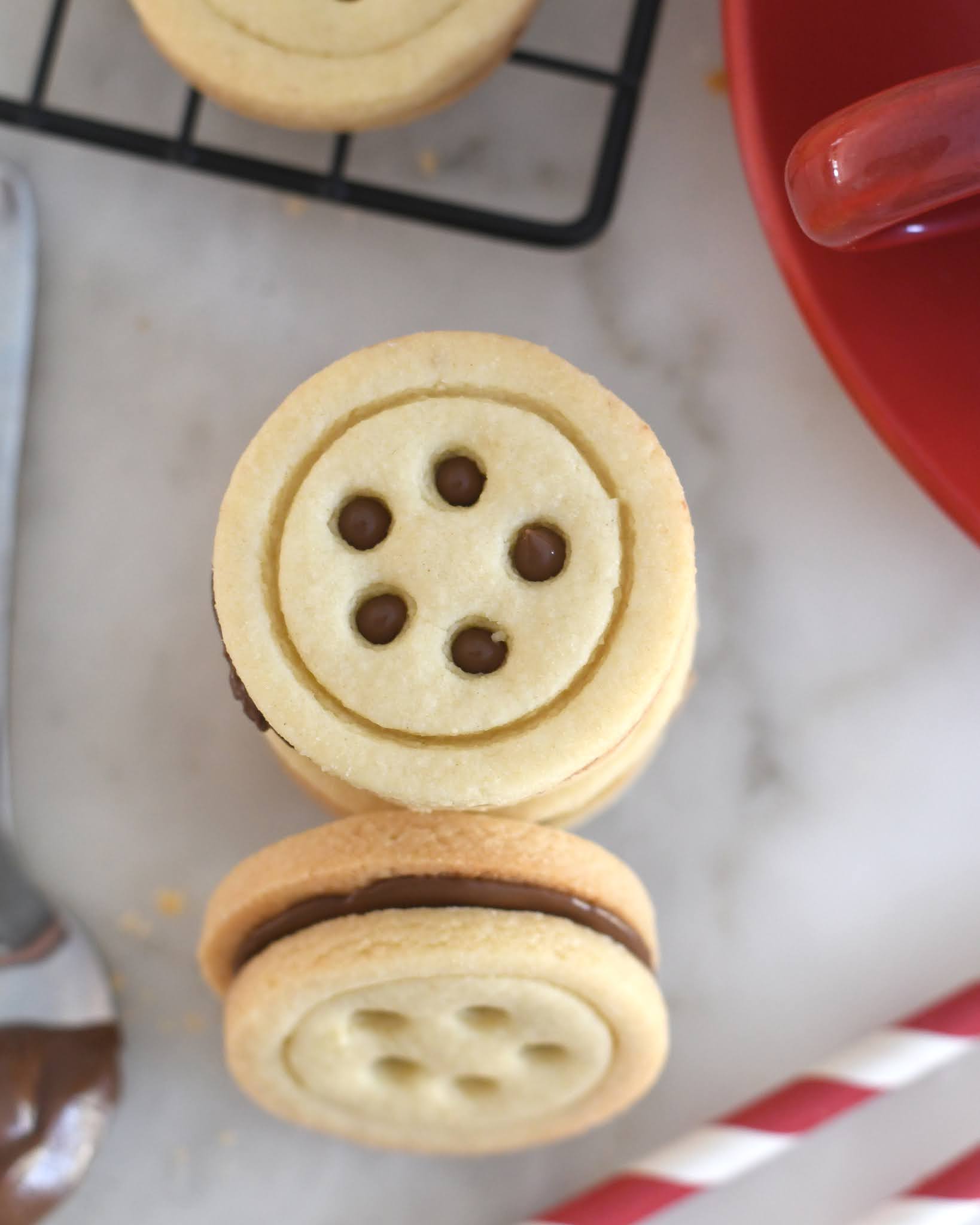 Cooking with Manuela: Italian Hazelnut and Chocolate Cream Sandwich Cookies