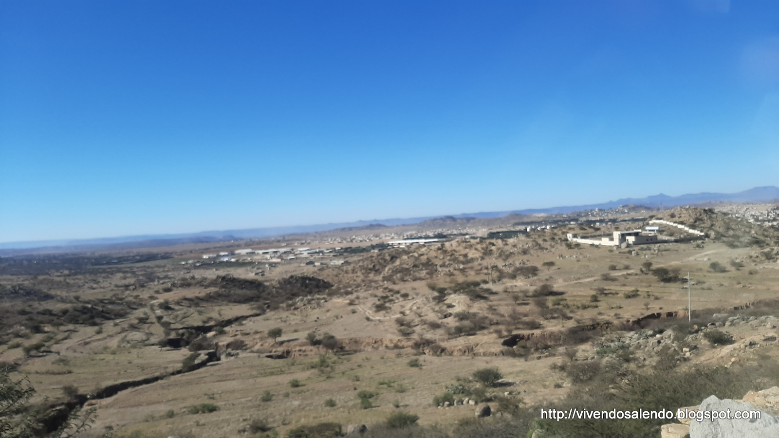 VIVENDO SALENDO: pictures of Dekemhare, Eritrea.