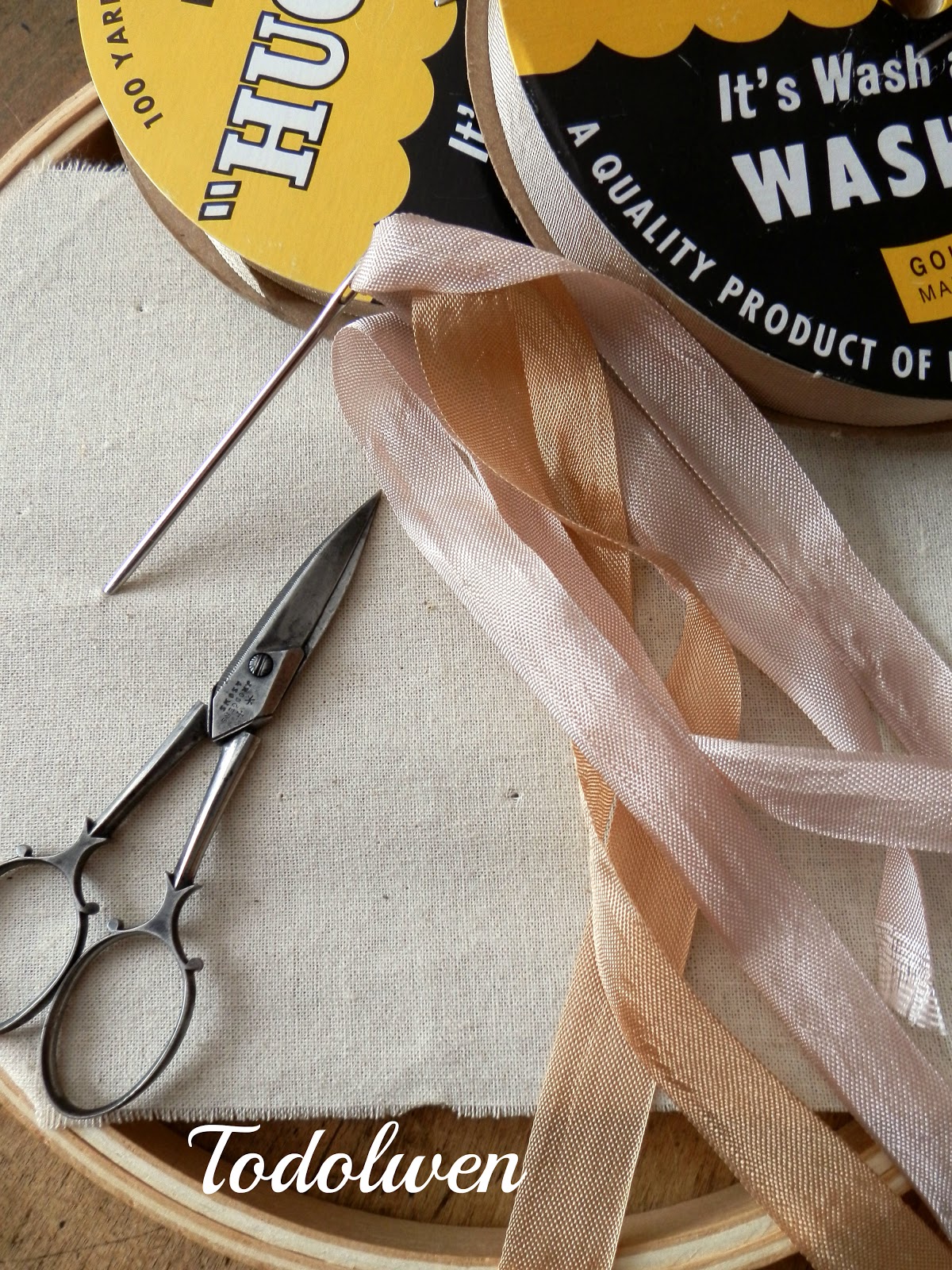 Todolwen: February 2013