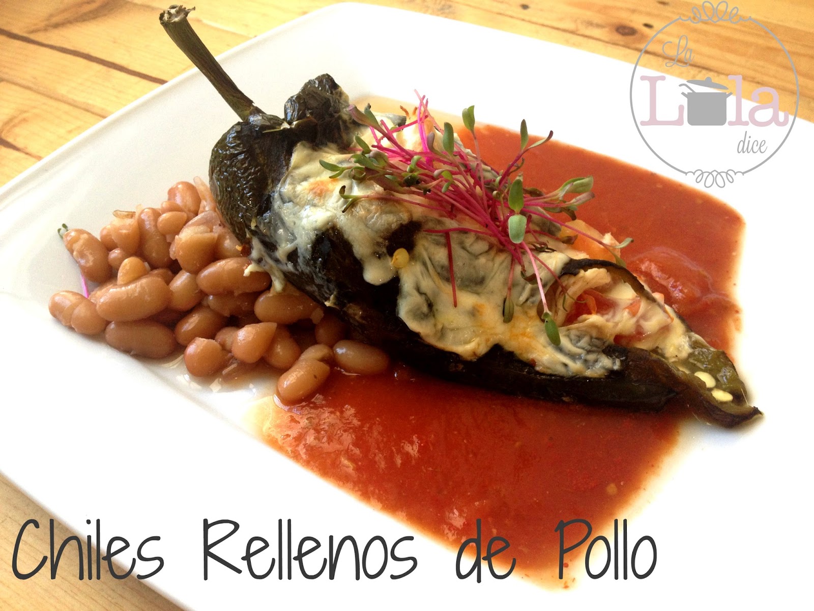 Chiles Rellenos de Pollo | La Lola Dice