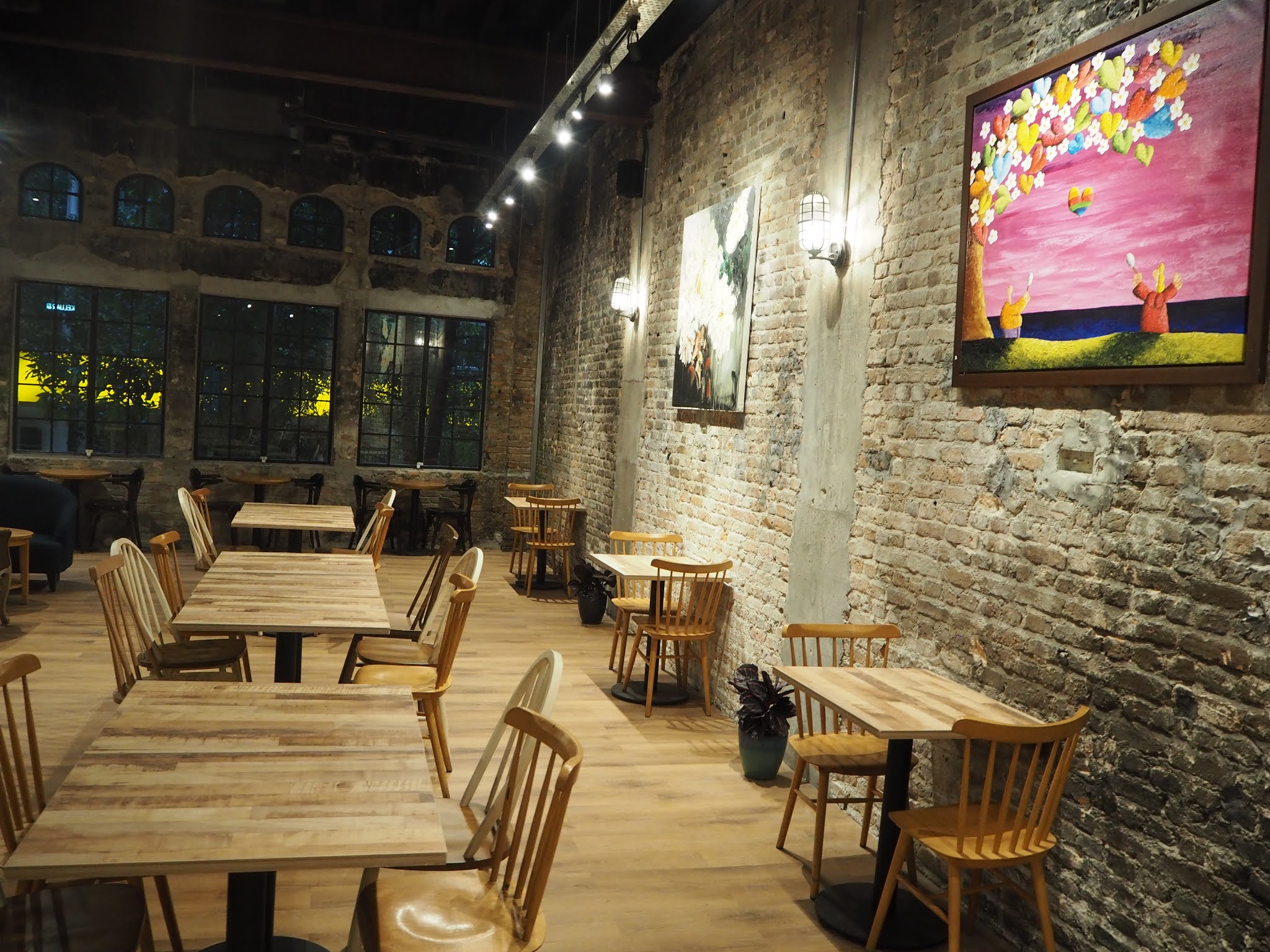 THE NEW LIGHT CAPTURE BISTRO, CAFE AND RESTAURANT IS NOW OPEN! FOUNDED ...