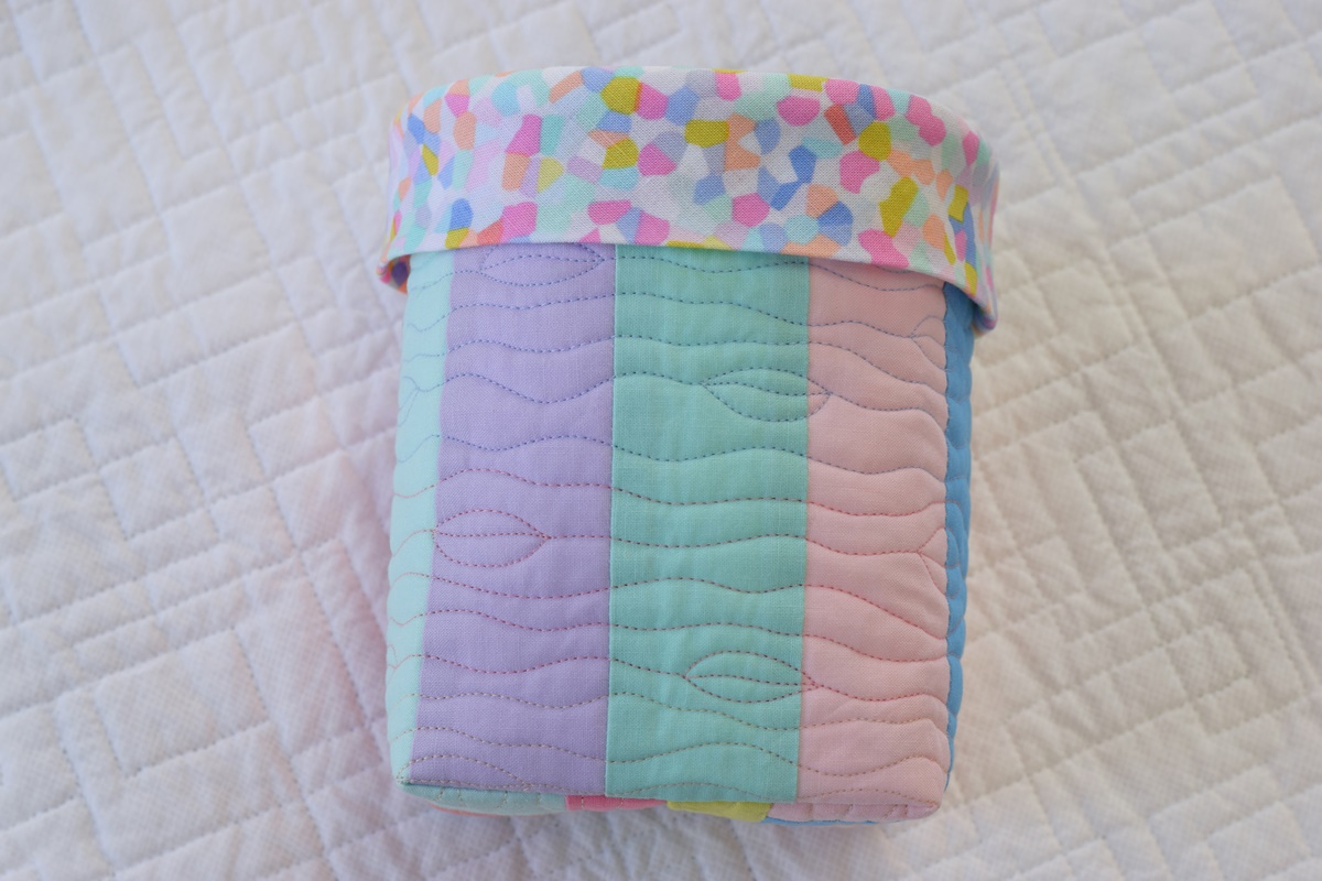 Quilted Blooms: Quilted Memory Fabric Bucket