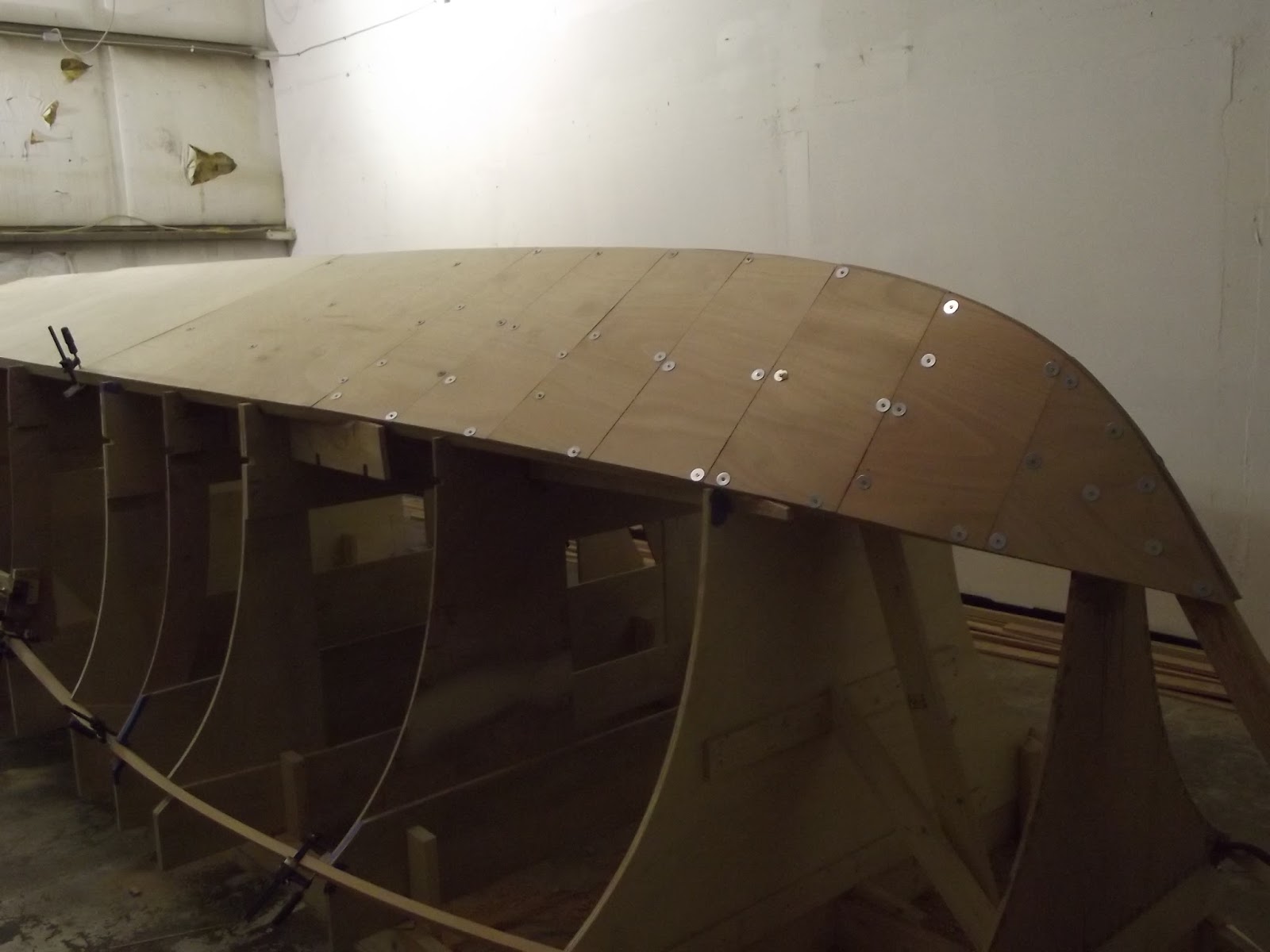 Dudley Dix Yacht Design: Sportfisherman 26 Sheer Clamps