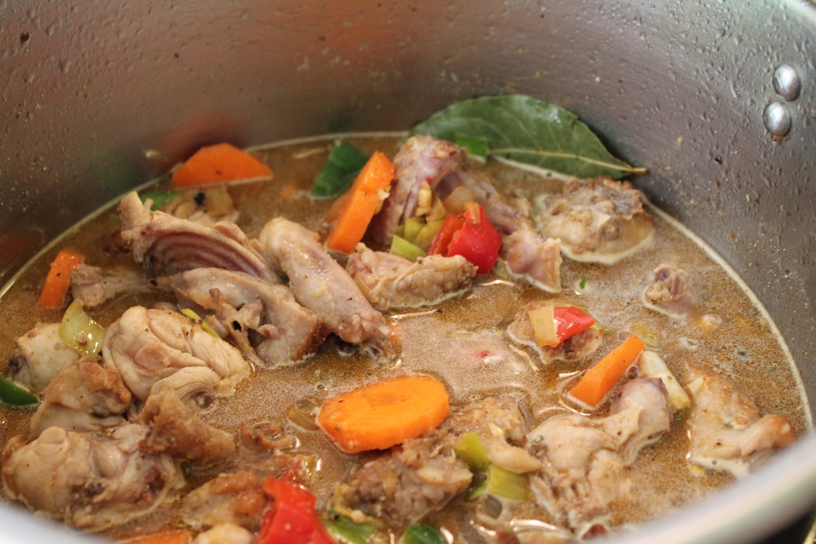 Gastrolamas: Conejo guisado a la cazadora