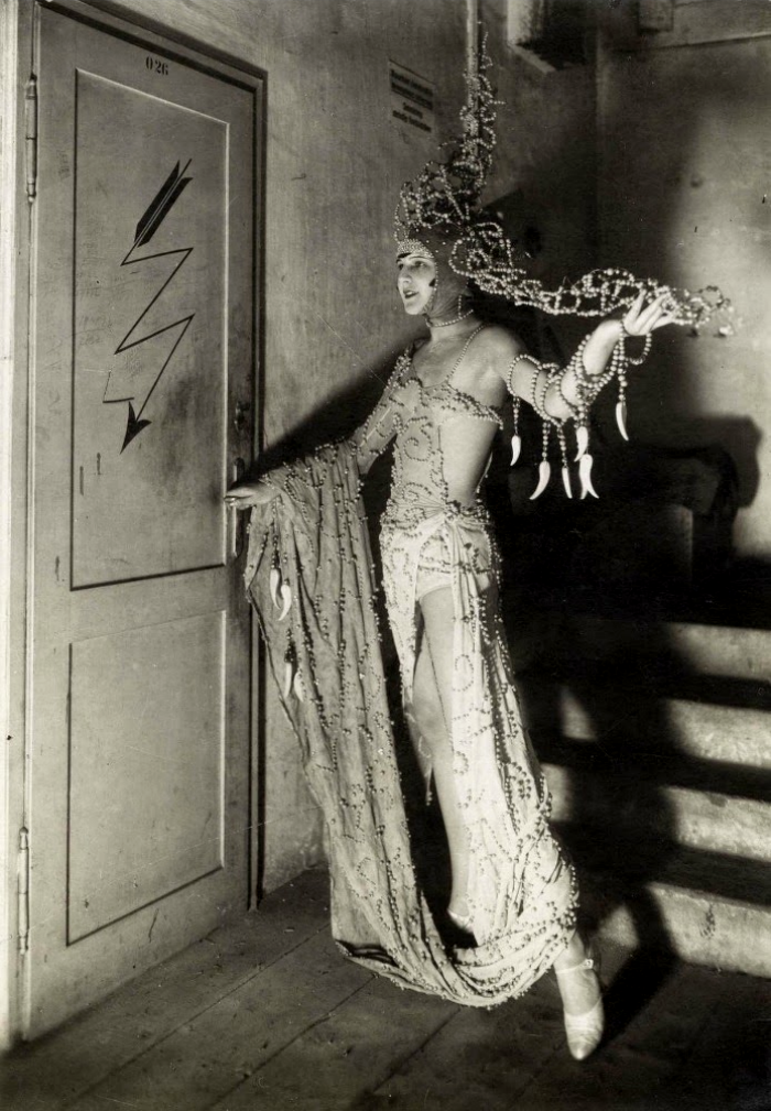 Gods And Foolish Grandeur Ridiculous Allure Costumes For Stage Or Soirée