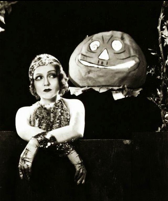 Halloween Costumes In The 1930S at Noah Brenda blog
