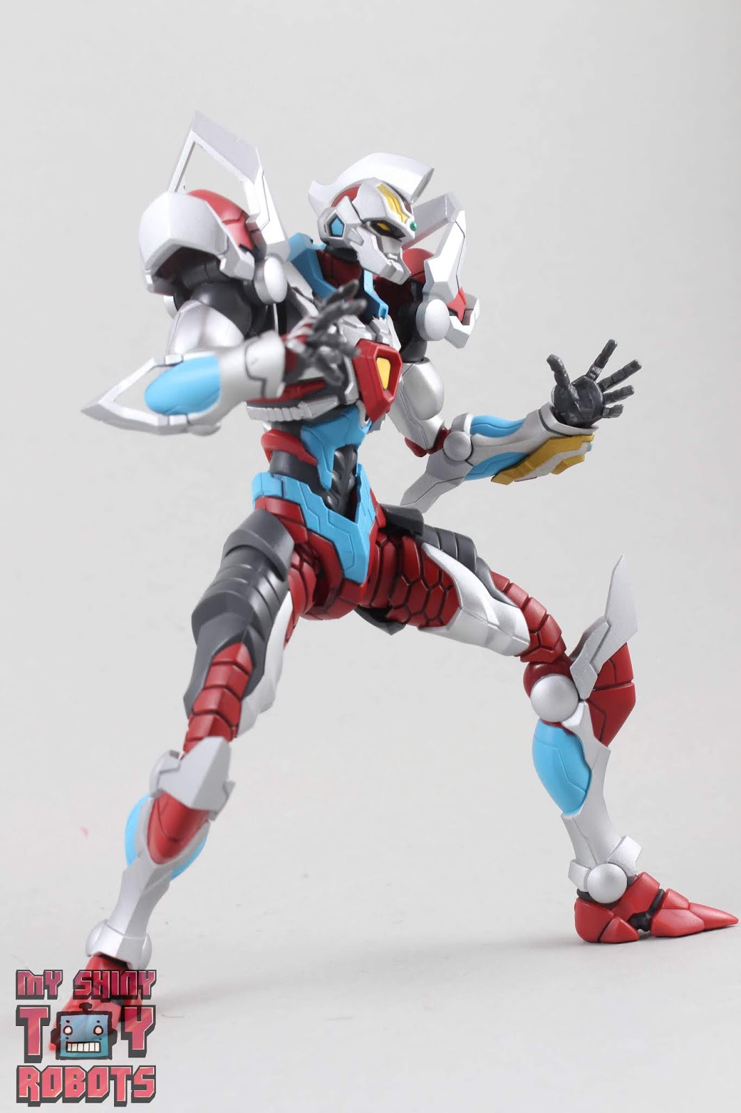 My Shiny Toy Robots: Toybox REVIEW: Figma Gridman (Primal Fighter)