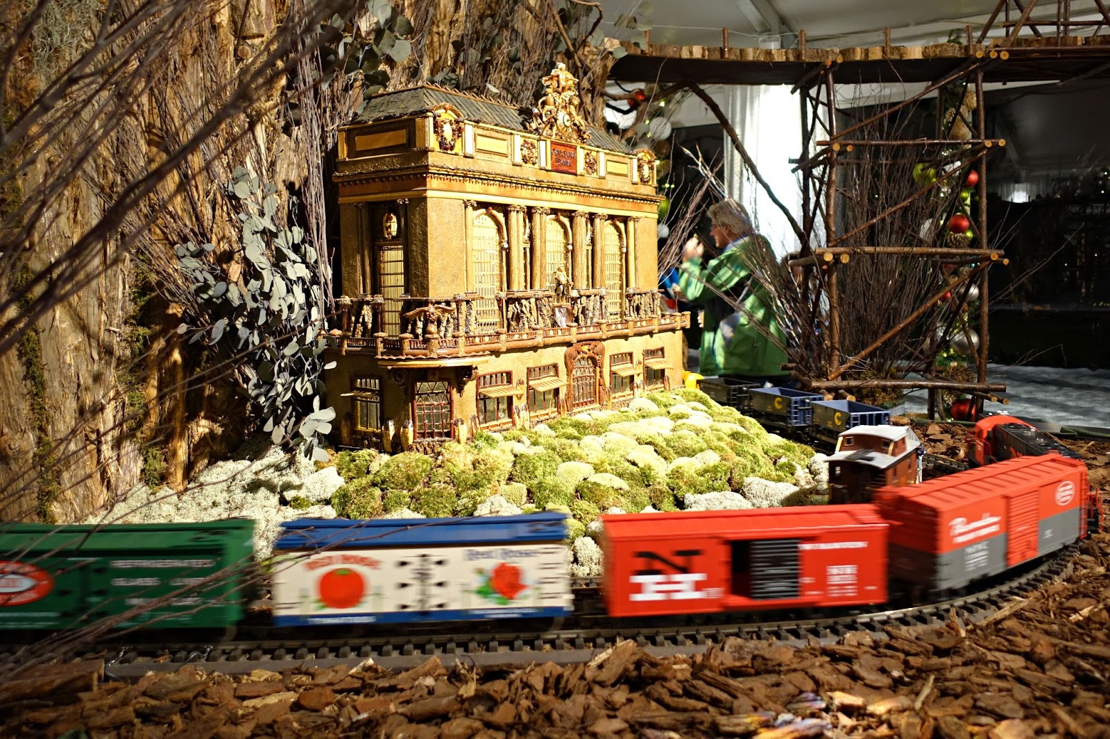 J-TWO-O: 2016 NYBG Holiday Train Show