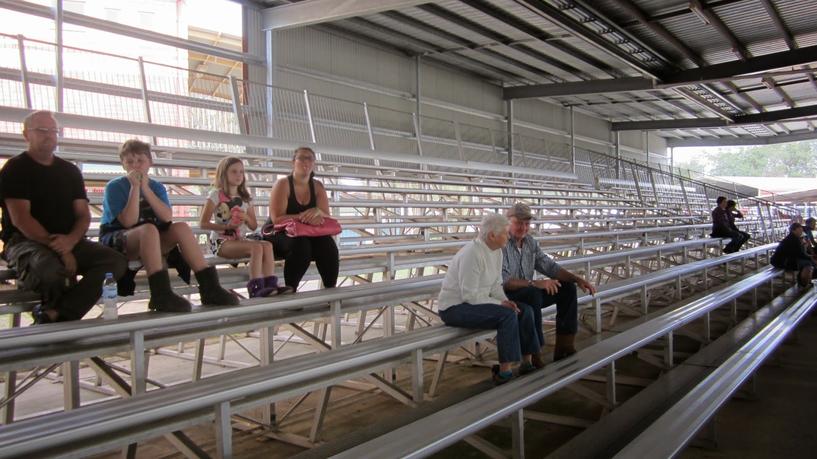 Tami Down Under: Caboolture Market - Rodeo