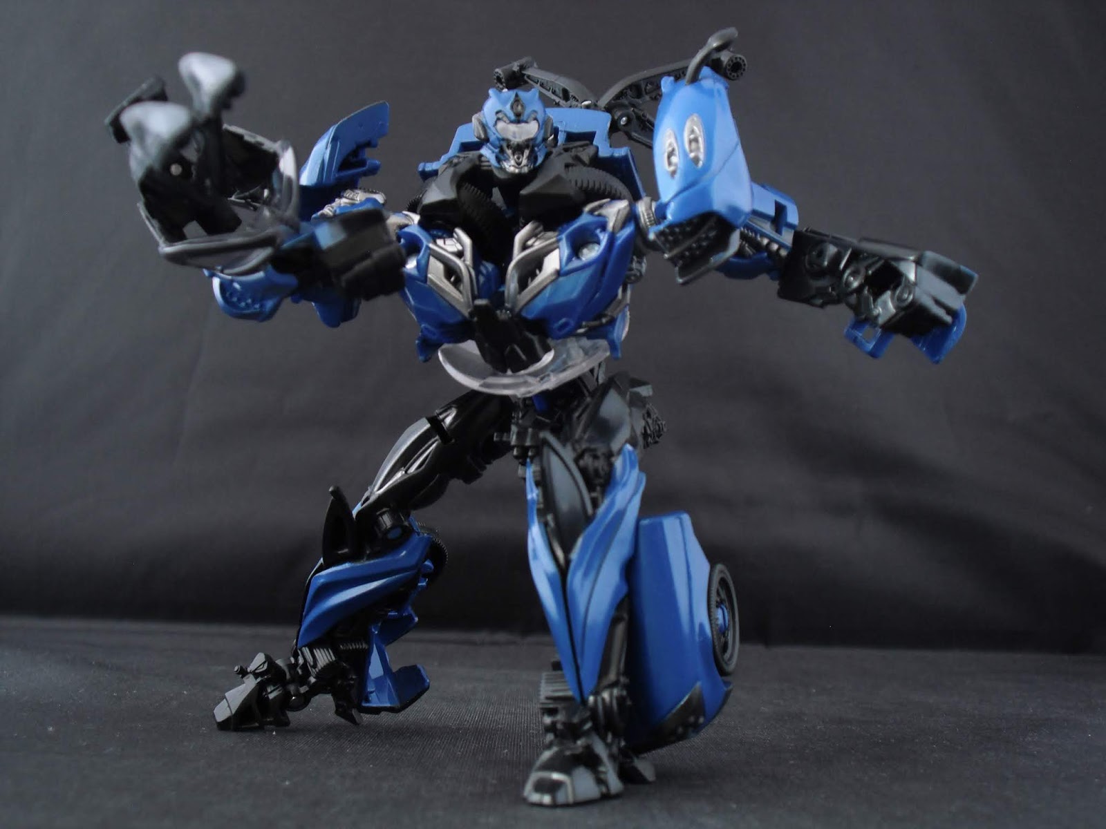 The HEXdidn't... TransFormers Collection Blog: Studio Series #23 KSI Sentry