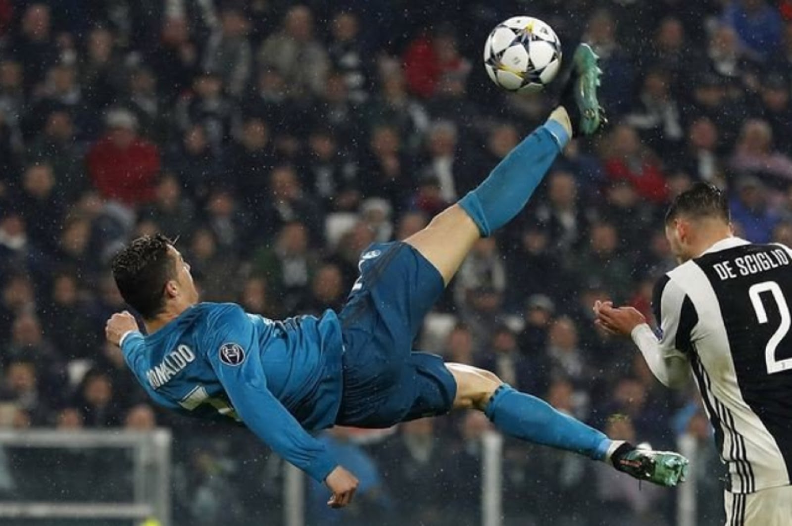 Football Cristiano Ronaldo Sends Twitter Into Frenzy After Stunner