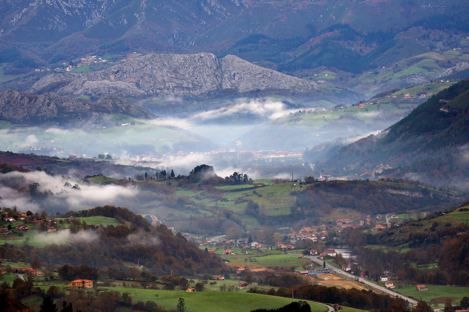 El entorno natural de La Cañada: Nieda 2009-11-28 Torrecerredo