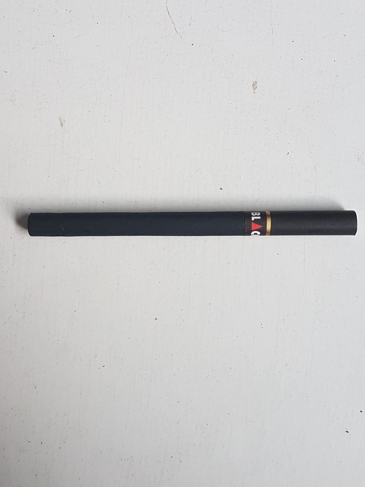 Djarum Black, SKM Full Flavor Medium Pertama di Indonesia Dengan Papir ...