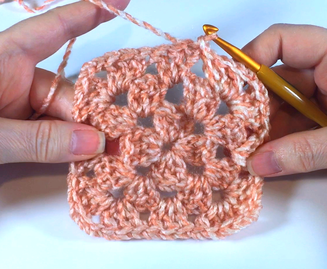 Lullaby Lodge: The Weekend Wonder, granny square blanket pattern with ...