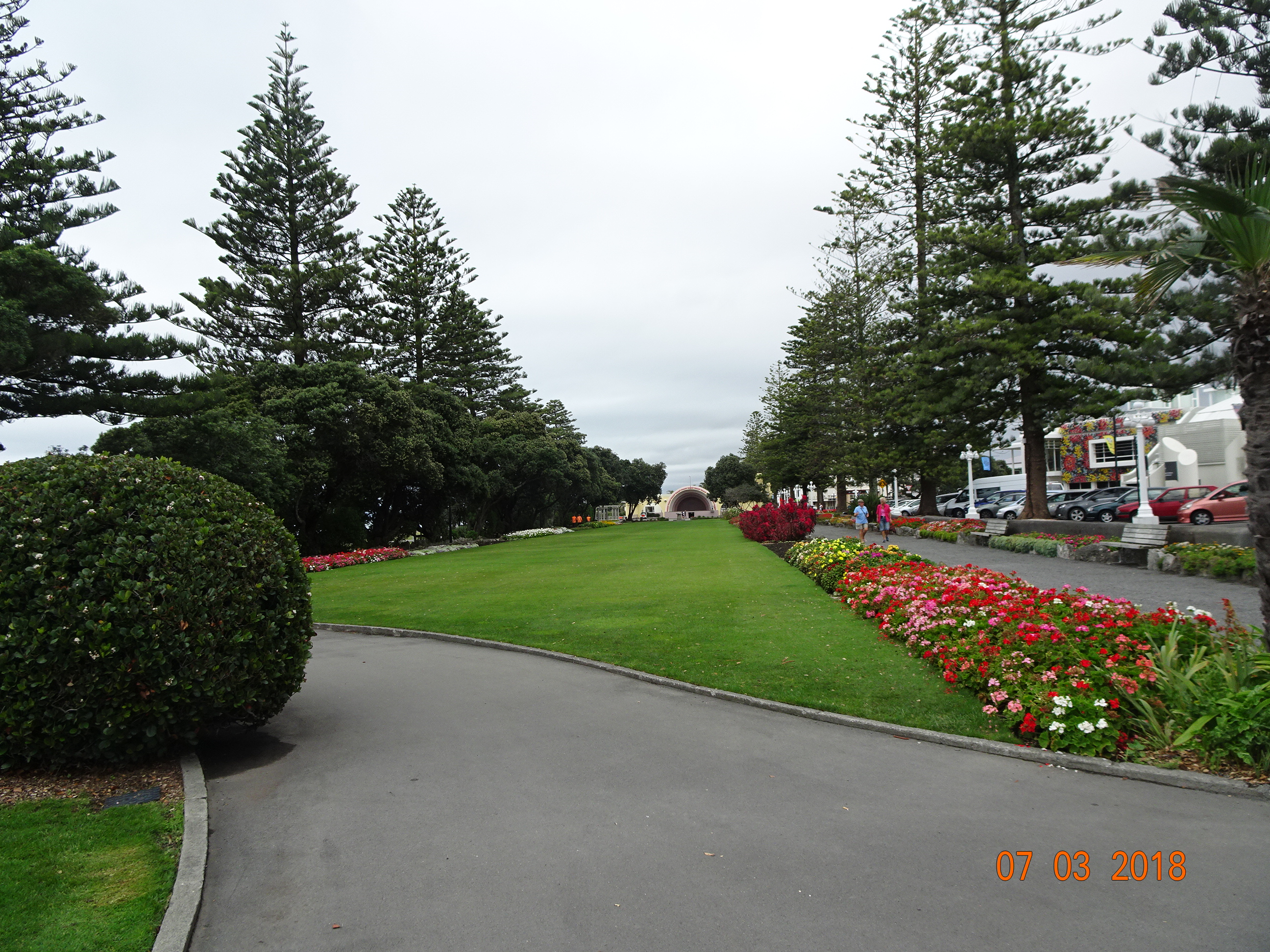 துளசிதளம்: பீச்சுக்கு வாசல் இருக்கு ! (ரோட்டோருஆ பயணம் . பகுதி 21 )