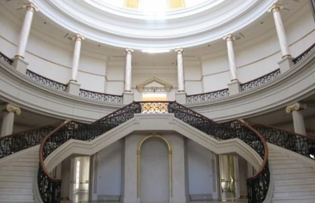 Welcome To Rayyflower's Blog: Rick Ross Buys Evander Holyfield’s 109 ...