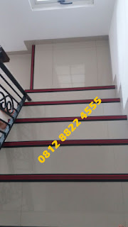 Lis Tangga: Cara Pemasangan Step Nosing Pada Tangga