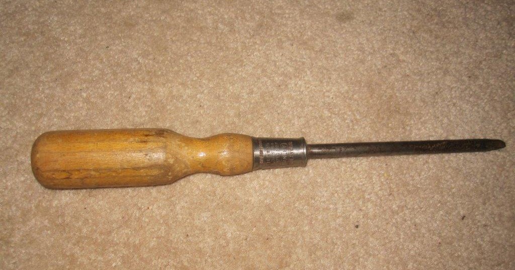 The Valley Woodworker: The many faces of PHILLIPS